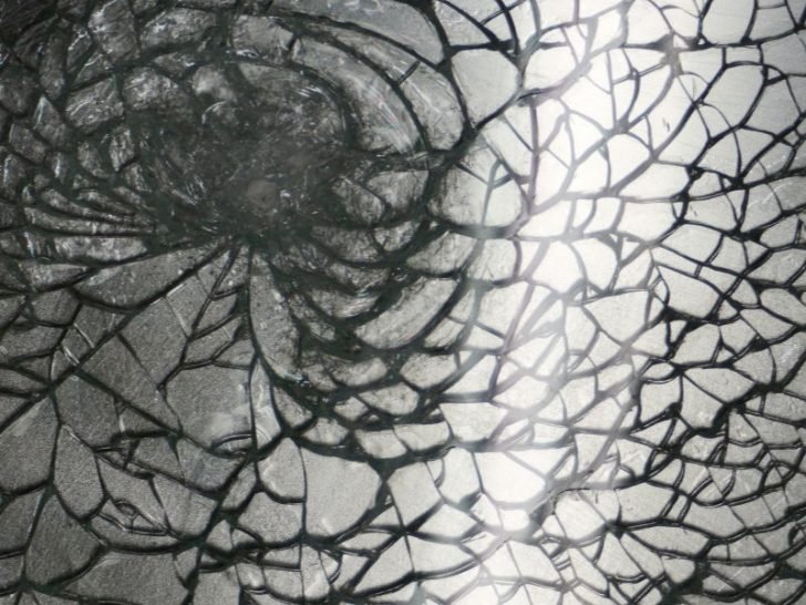 4 Reasons Fireplace Glass Doors Break (& How to Fix It) – Fireplace Tips
